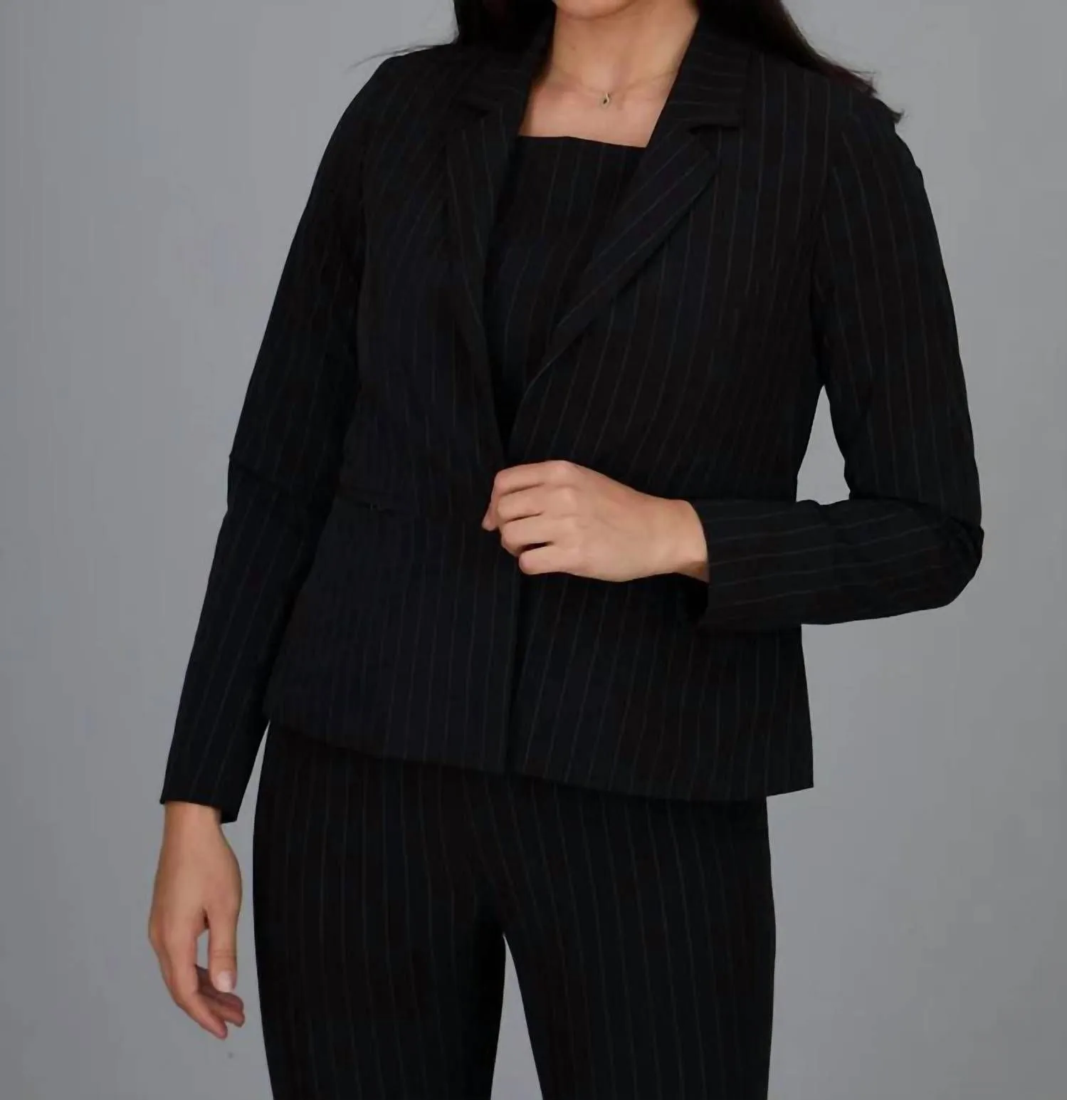 Peace Of Cloth Carter Blazer In Black