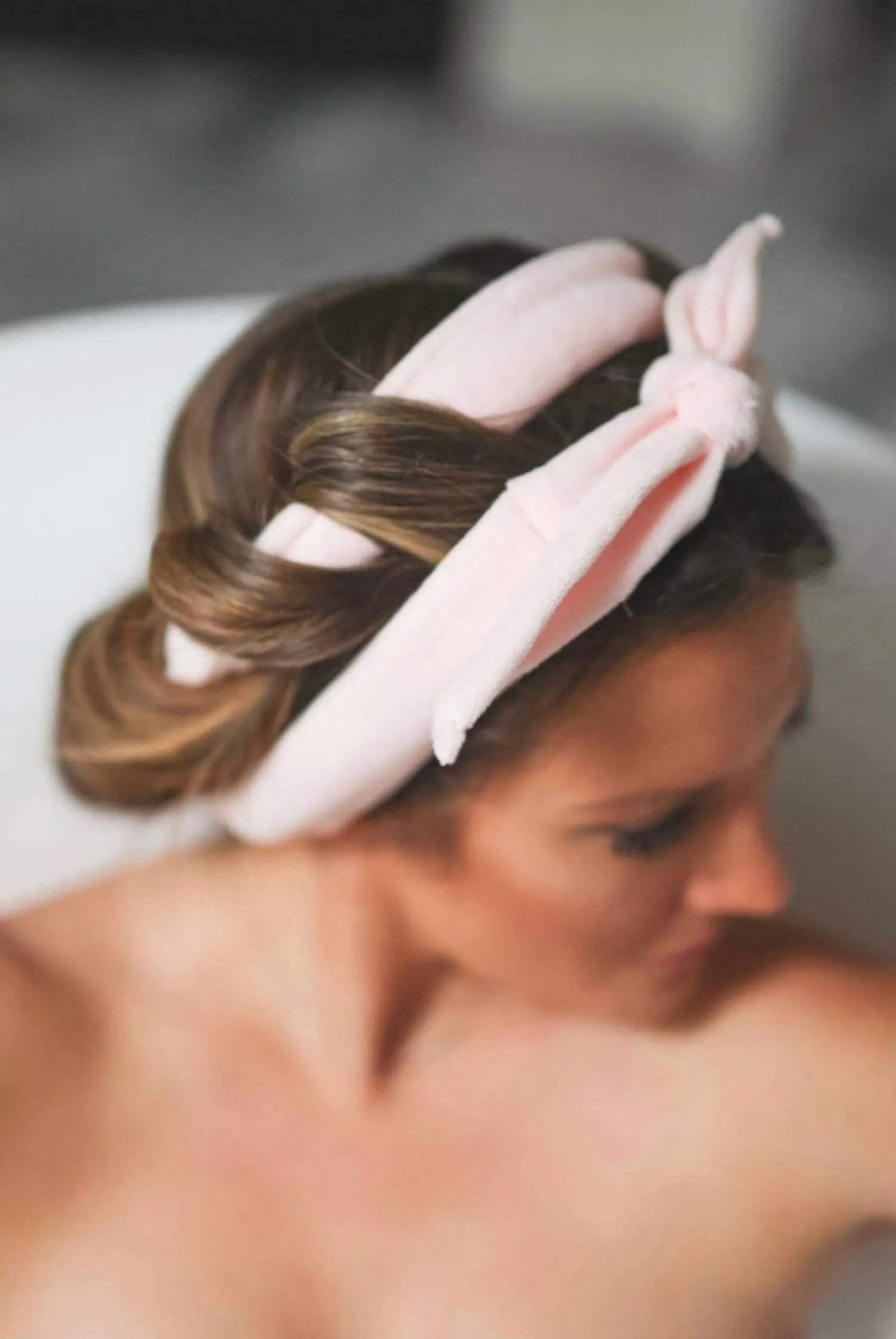 Mane Label Hair Co The Original Sway Heatless Curling Velour Ribbon ...