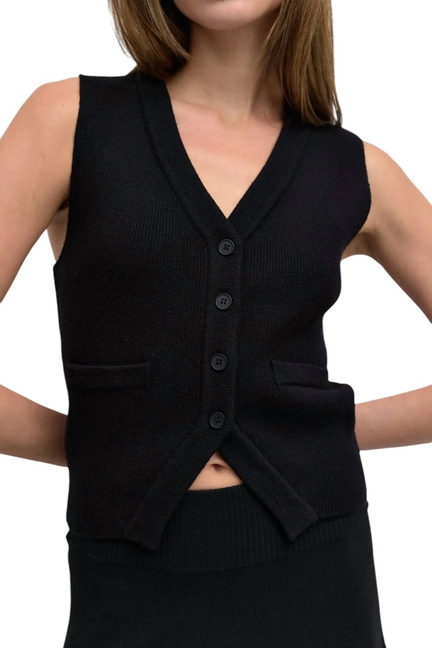 Mod Ref Katara Sweater Vest In Black